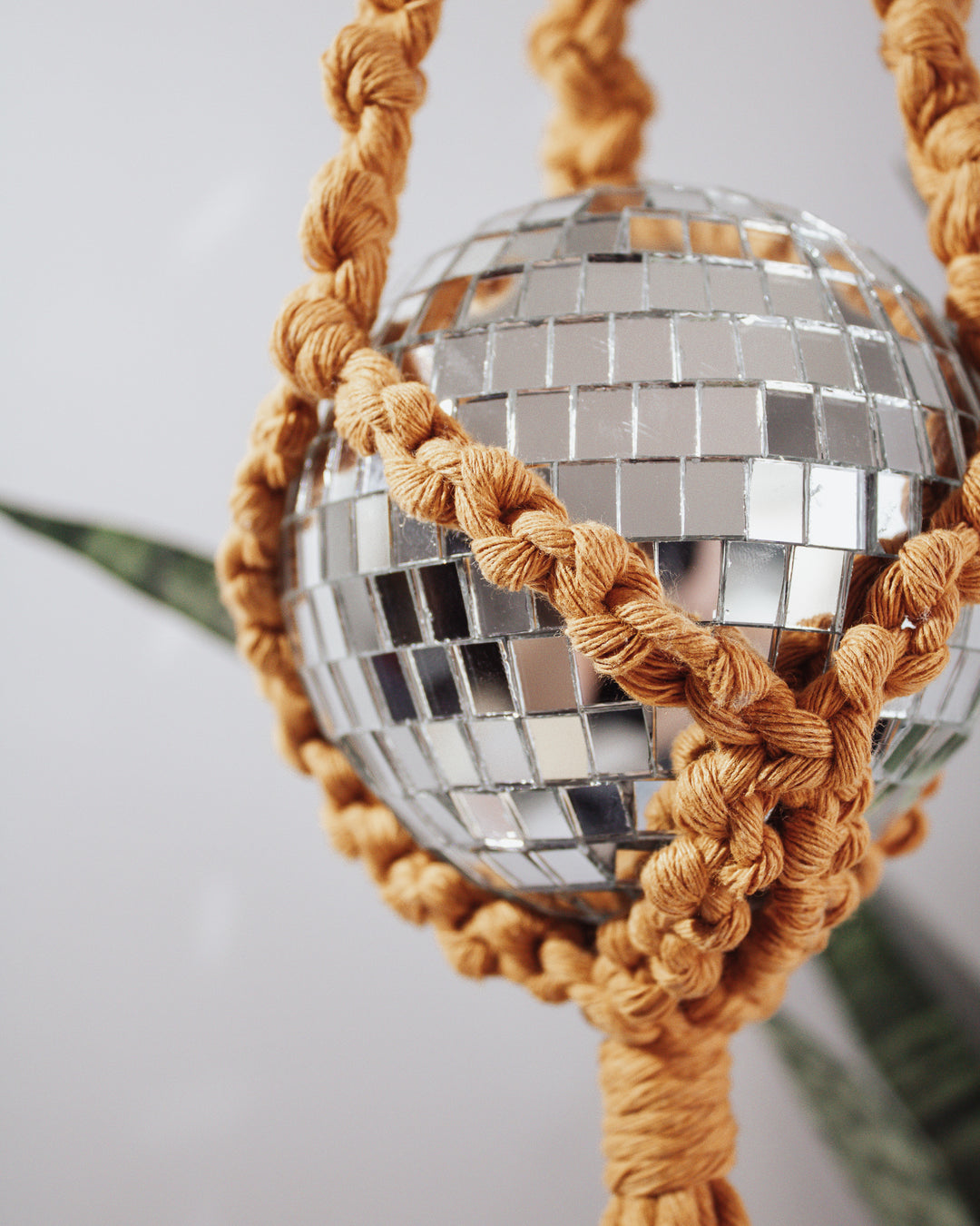 Disco Ball Macrame Hanger Sun Catcher Mirror Ball Hanging Sparkles ...